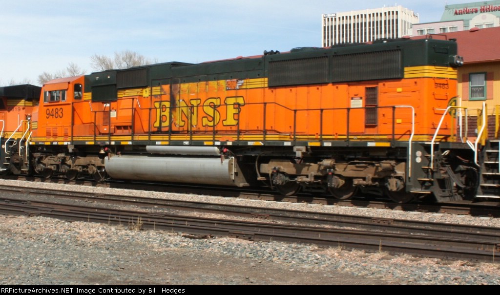 BNSF 9483